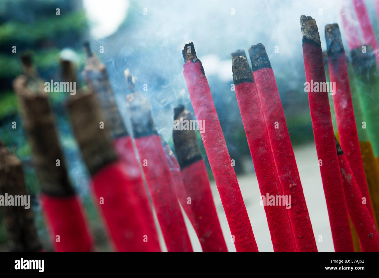 Incense sticks joss stick hi-res stock photography and images - Alamy