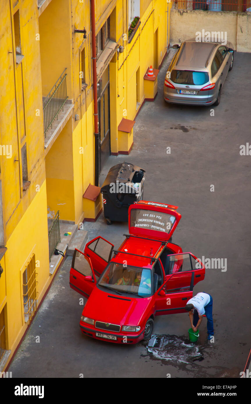 Car being washed hi-res stock photography and images - Alamy