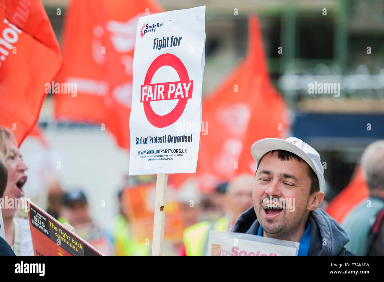 Pay protest hi-res stock photography and images - Alamy