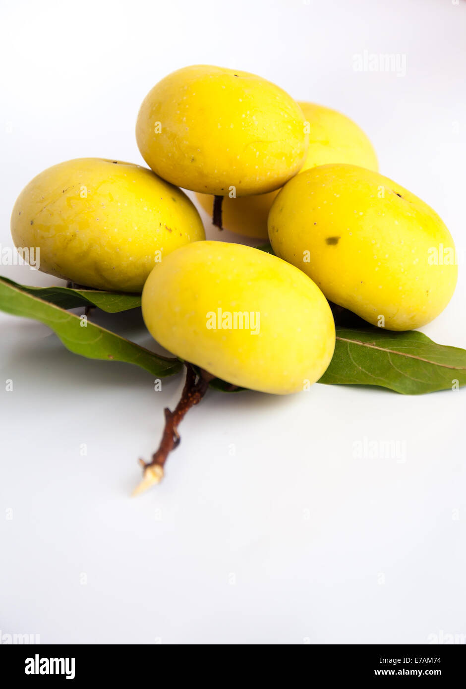 Gold fruit hi-res stock photography and images - Alamy