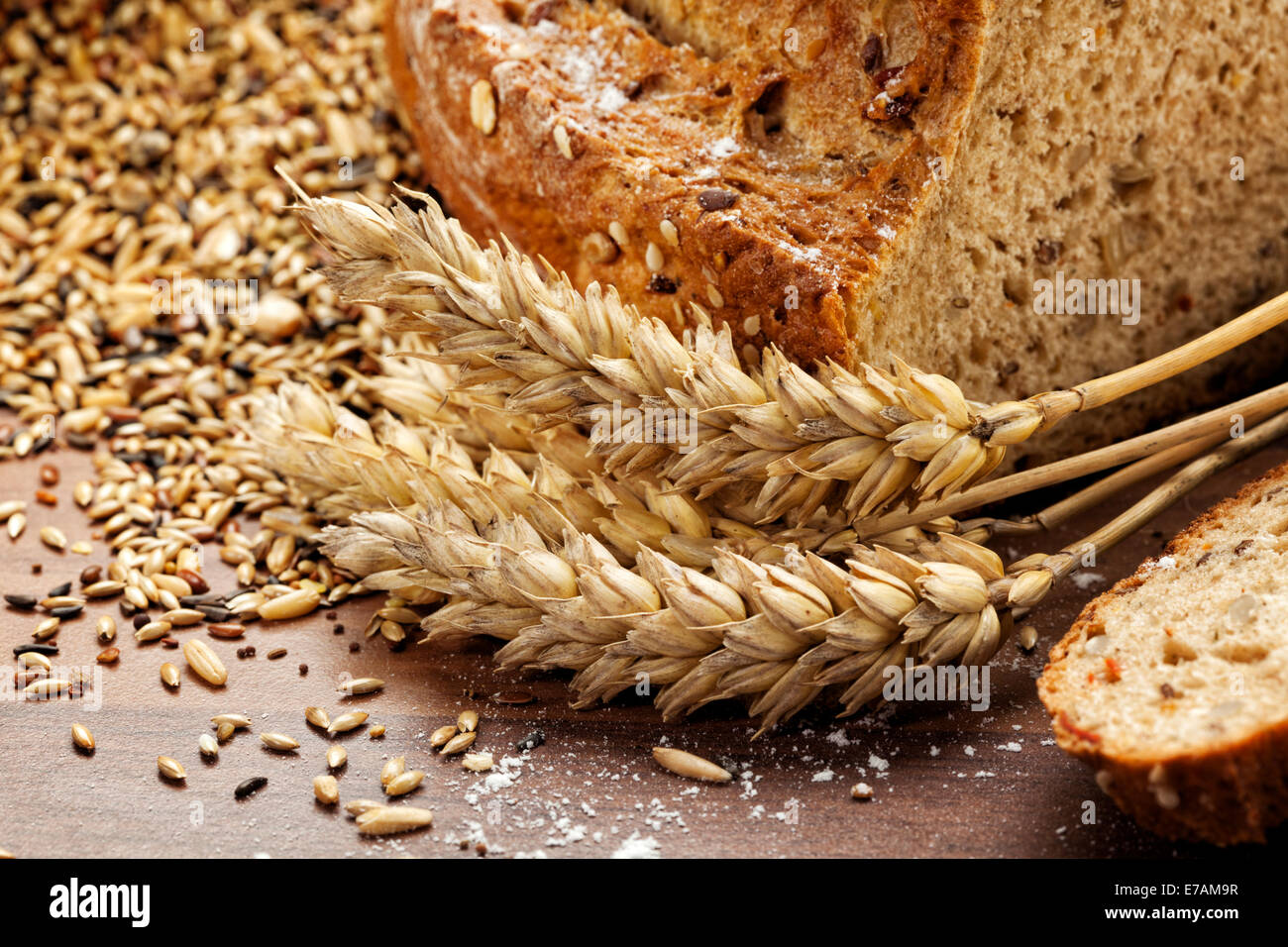 Grain for bread hi-res stock photography and images - Alamy
