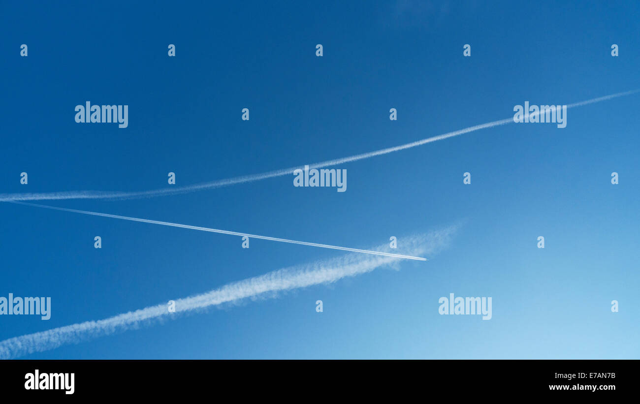 Parallel crossing hi-res stock photography and images - Alamy