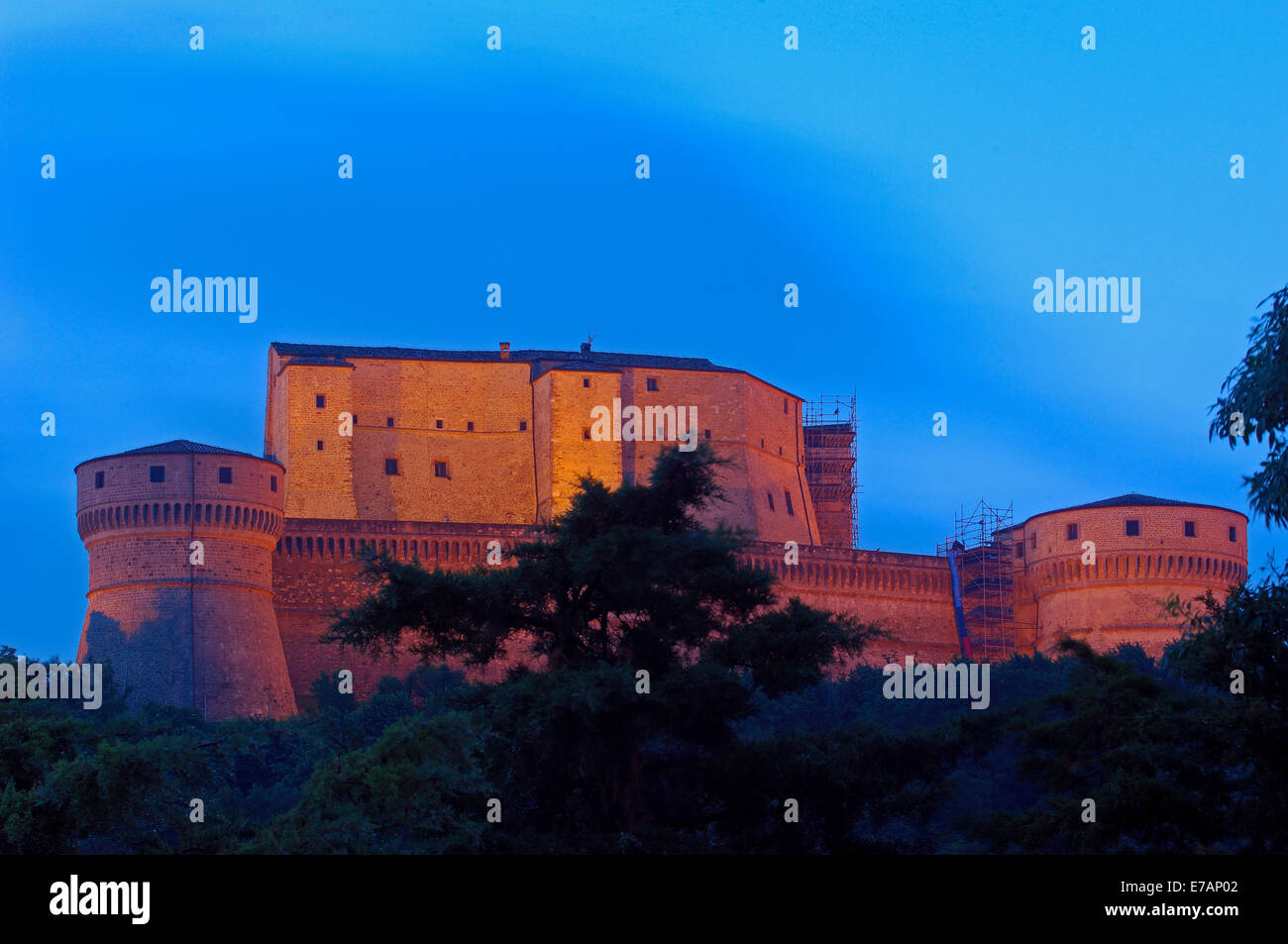 Leo castle hi-res stock photography and images - Alamy