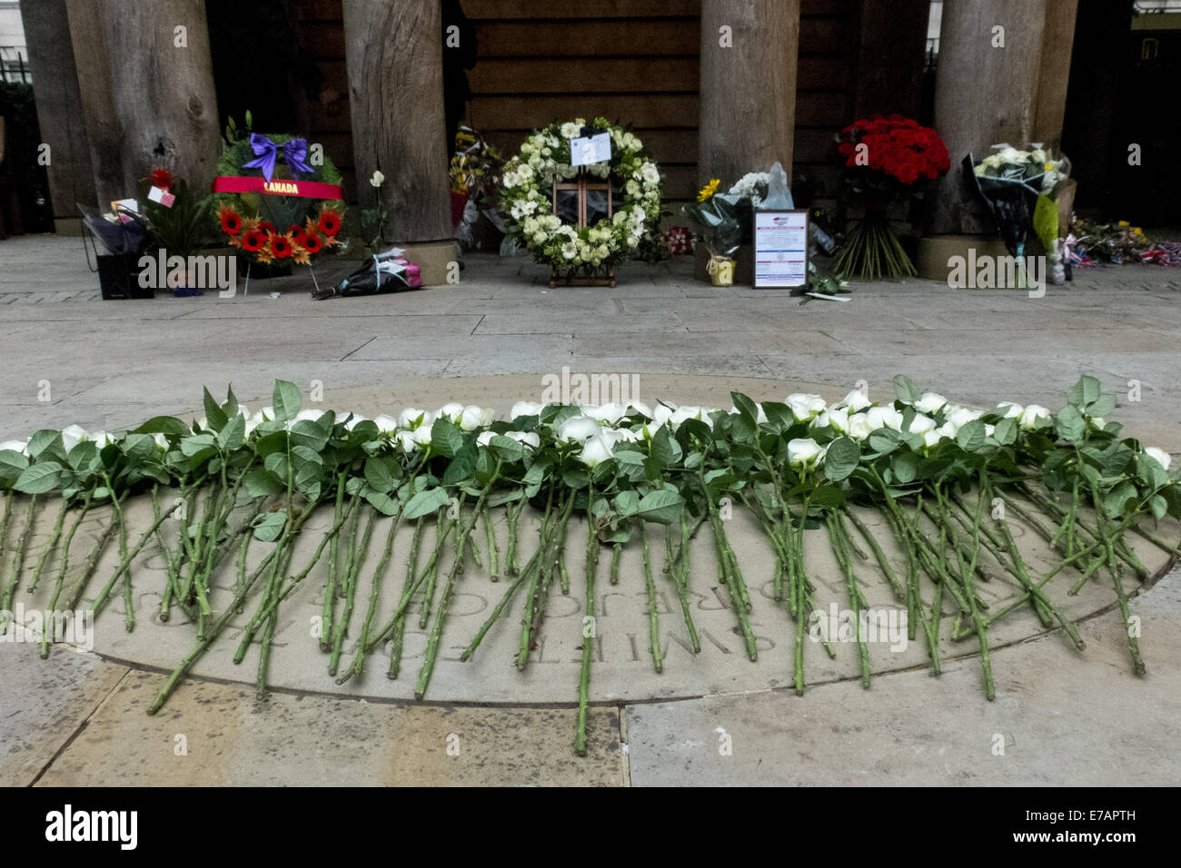 The memorial garden in grosvenor square hi-res stock photography and ...