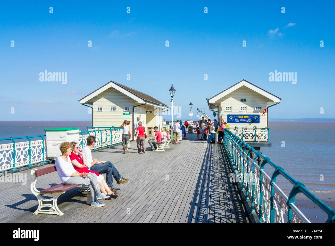 Penarth Pier Stock Photos & Penarth Pier Stock Images - Alamy