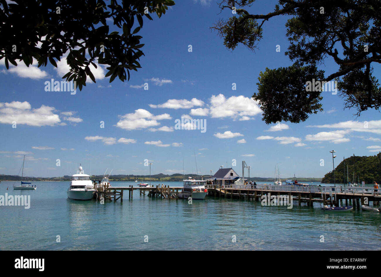 Russell island hi-res stock photography and images - Alamy