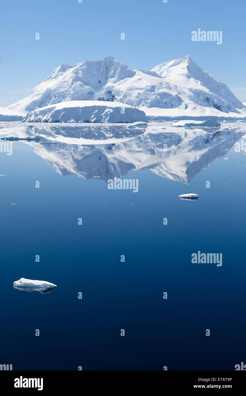 The Gullet, Antarctica, a narrow channel which separates Adelaide ...