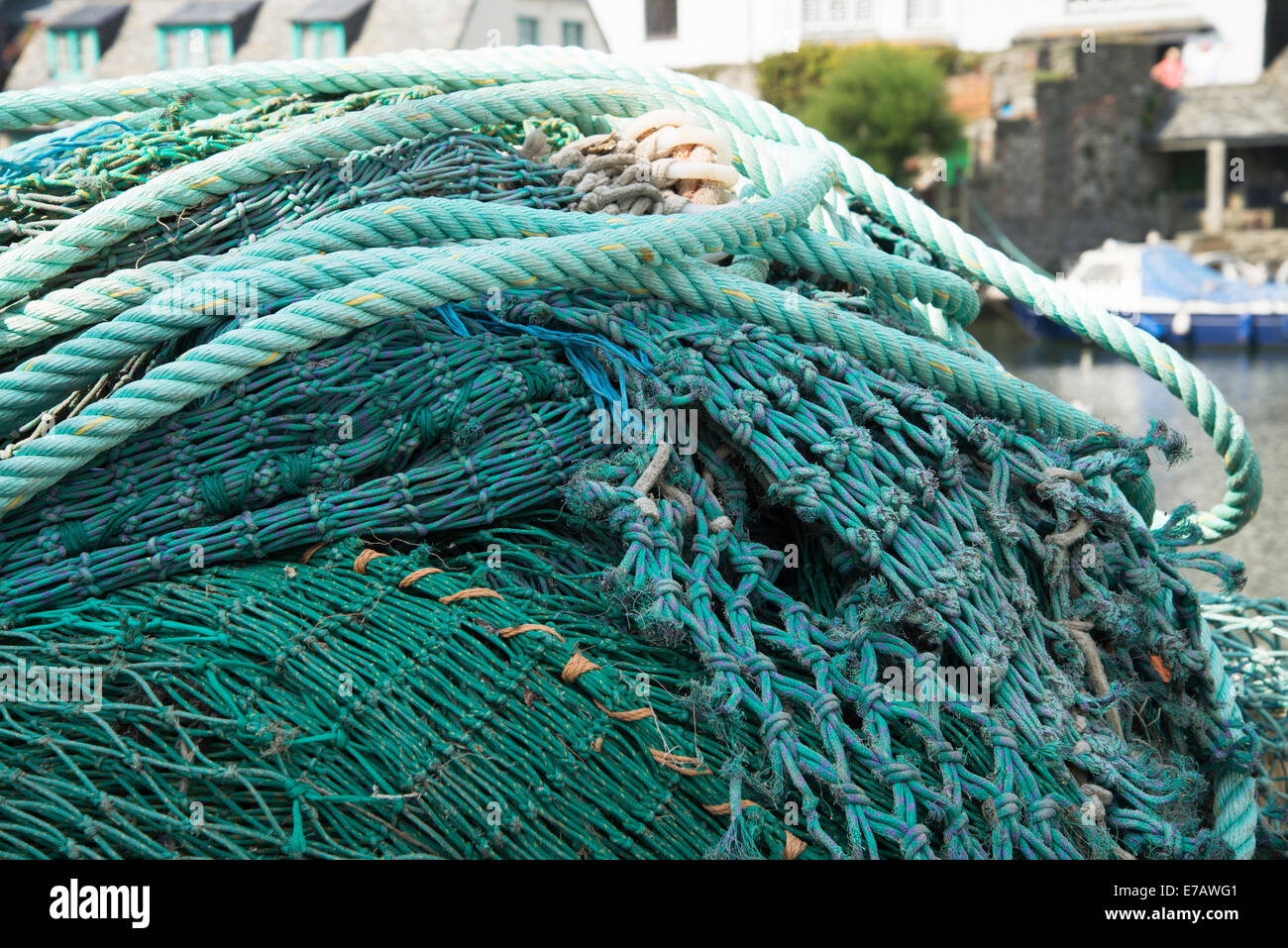 Blue and green rope hi-res stock photography and images - Alamy