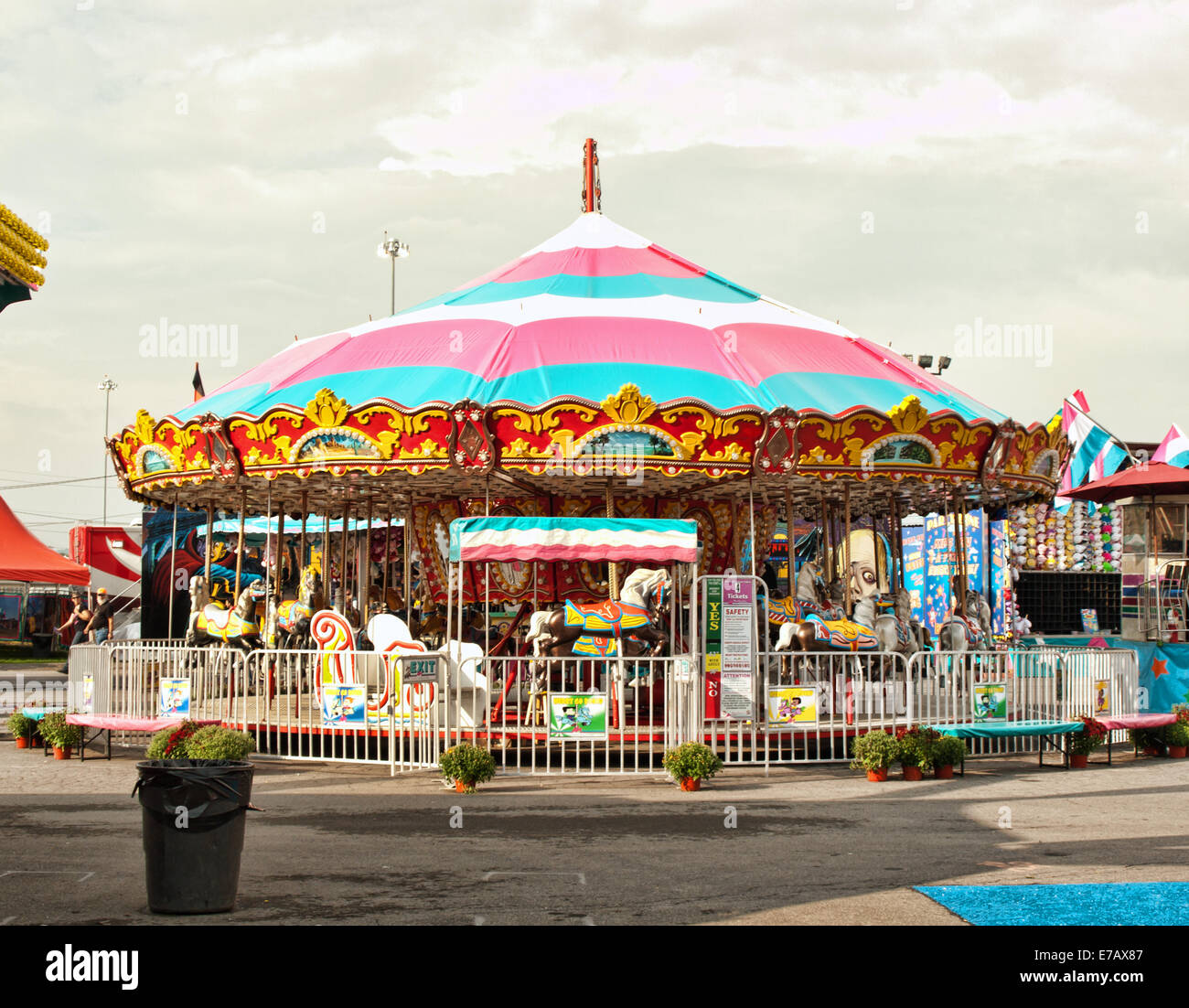state fair midway Stock Photo - Alamy