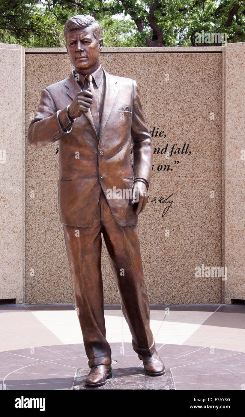 John f kennedy jfk statue hi-res stock photography and images - Alamy