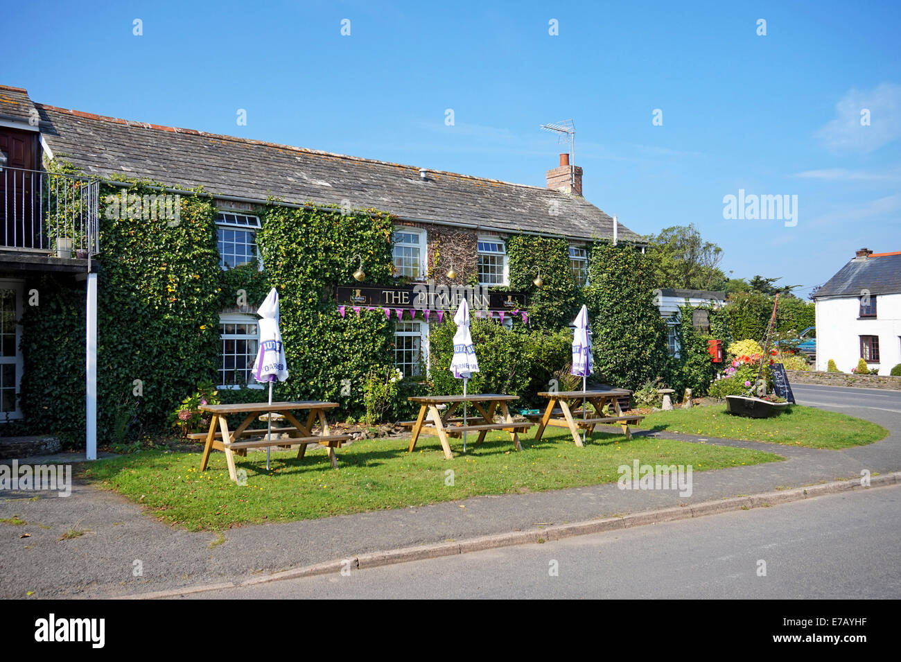 Rock village cornwall hi-res stock photography and images - Alamy