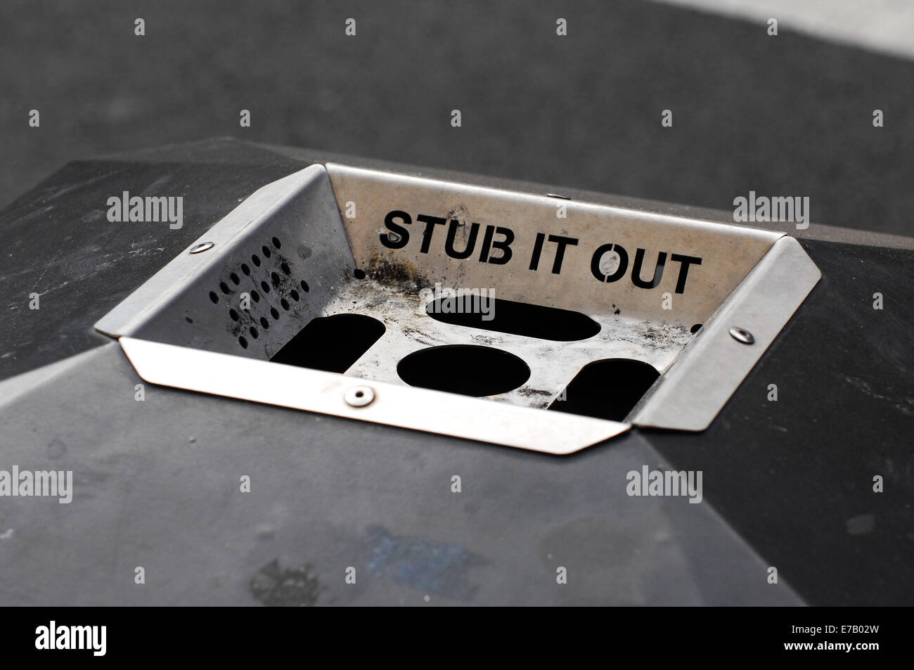 stop smoking sign Stock Photo - Alamy