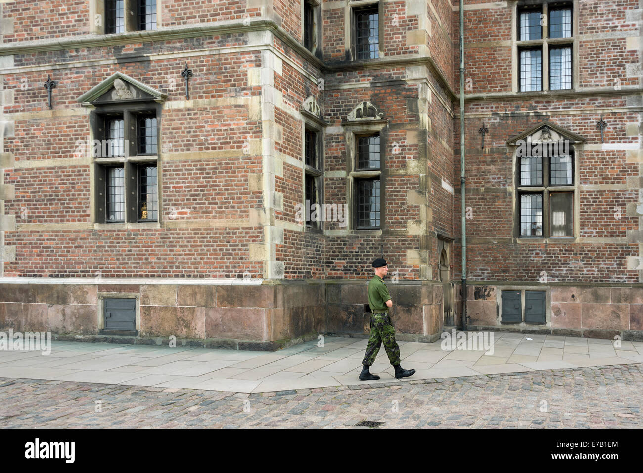 Male soldier patrolling castle perimeter hi-res stock photography and ...