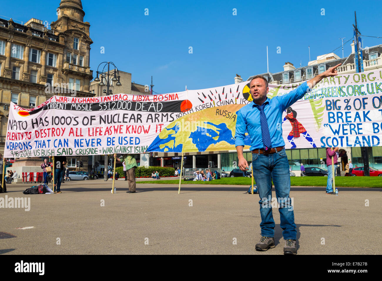 Pro Independence Rally, George Square, Glasgow Stock Photo - Alamy