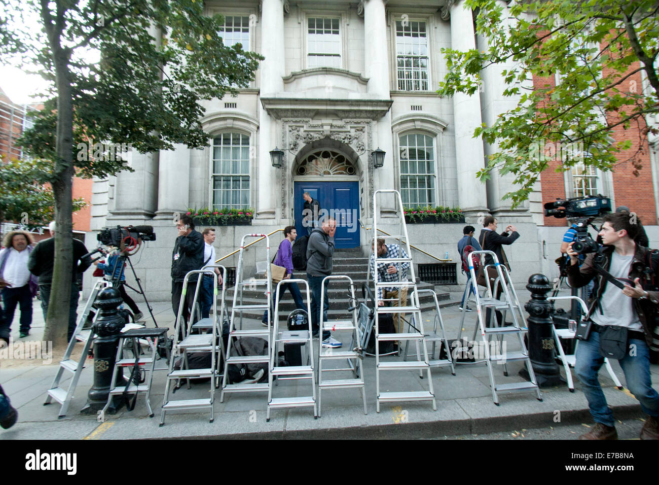 Chelsea register office hi-res stock photography and images - Alamy