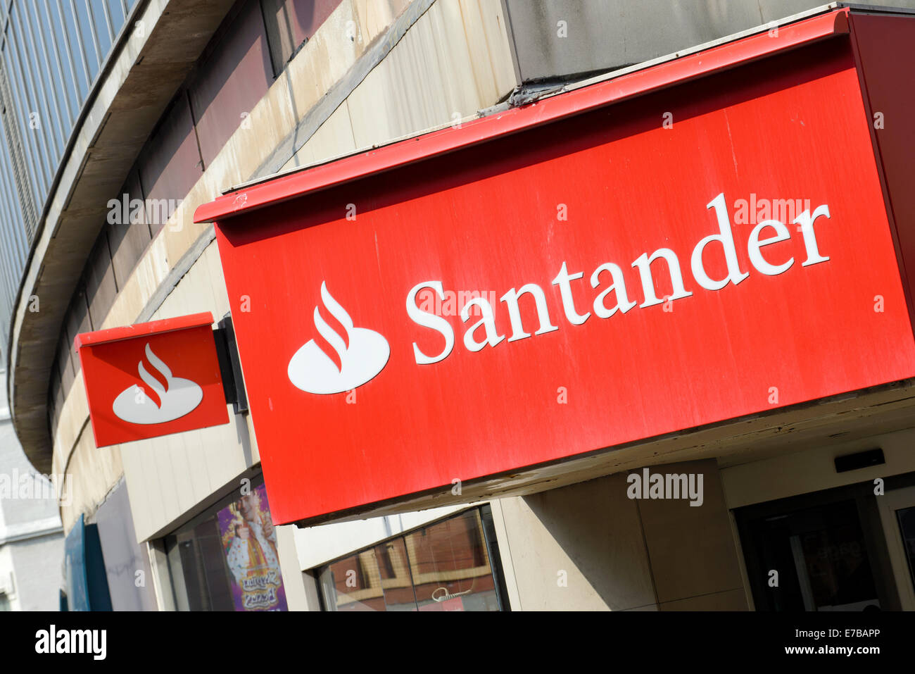 Santander shop hi-res stock photography and images - Alamy
