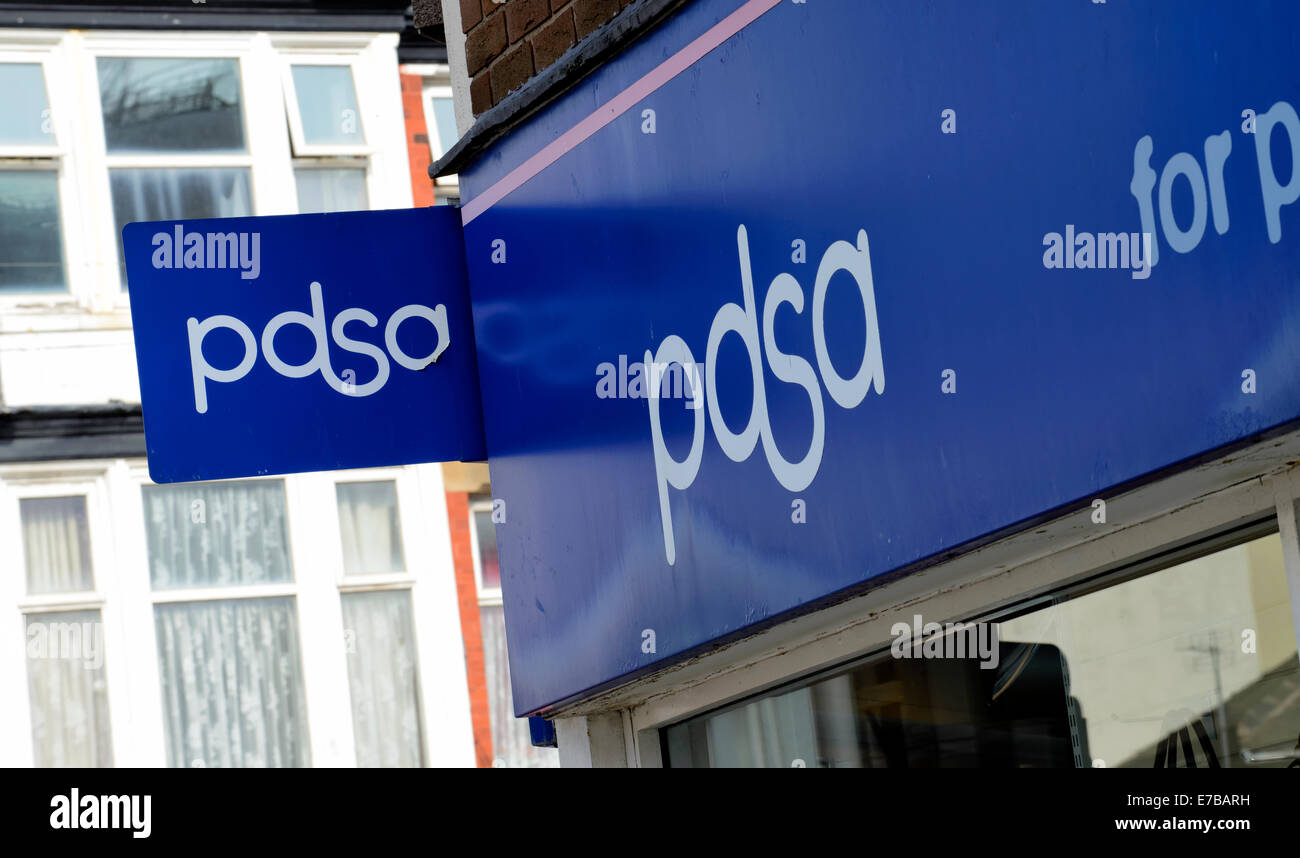 Pdsa shop sign hi-res stock photography and images - Alamy