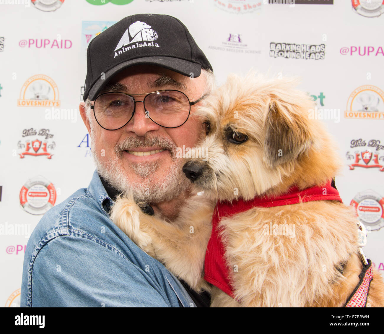 Peter Egan with Twix. Pup Aid Celebrity Judged Dog Show on Primrose ...