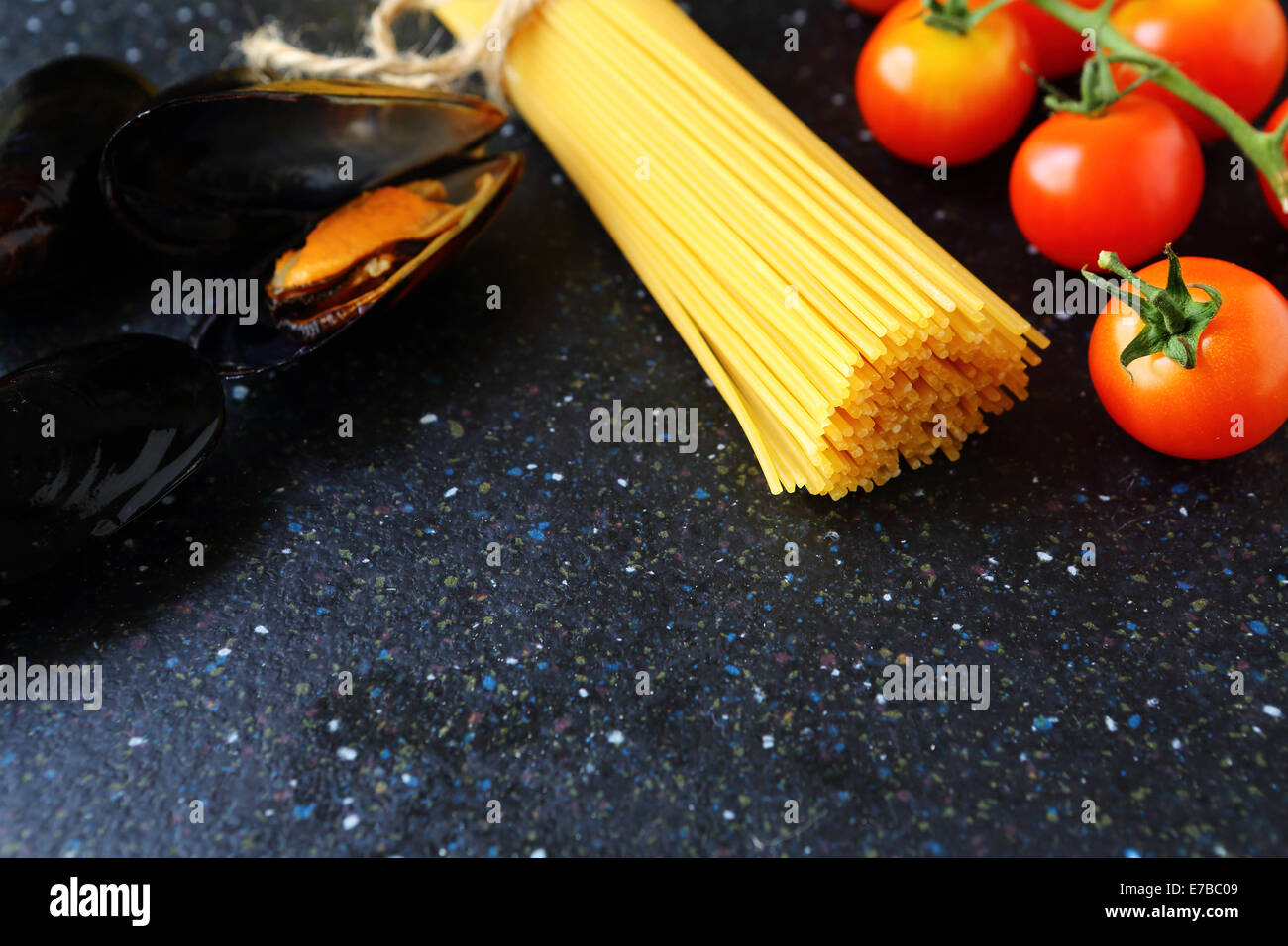 Closeup on mussels spaghetti hi-res stock photography and images - Alamy