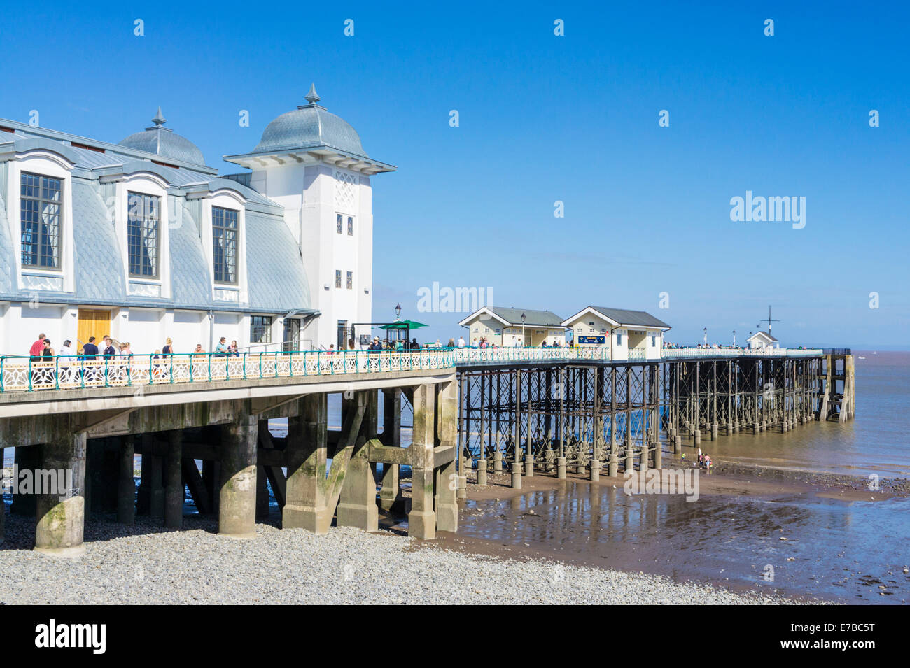 Penarth pier hi-res stock photography and images - Alamy