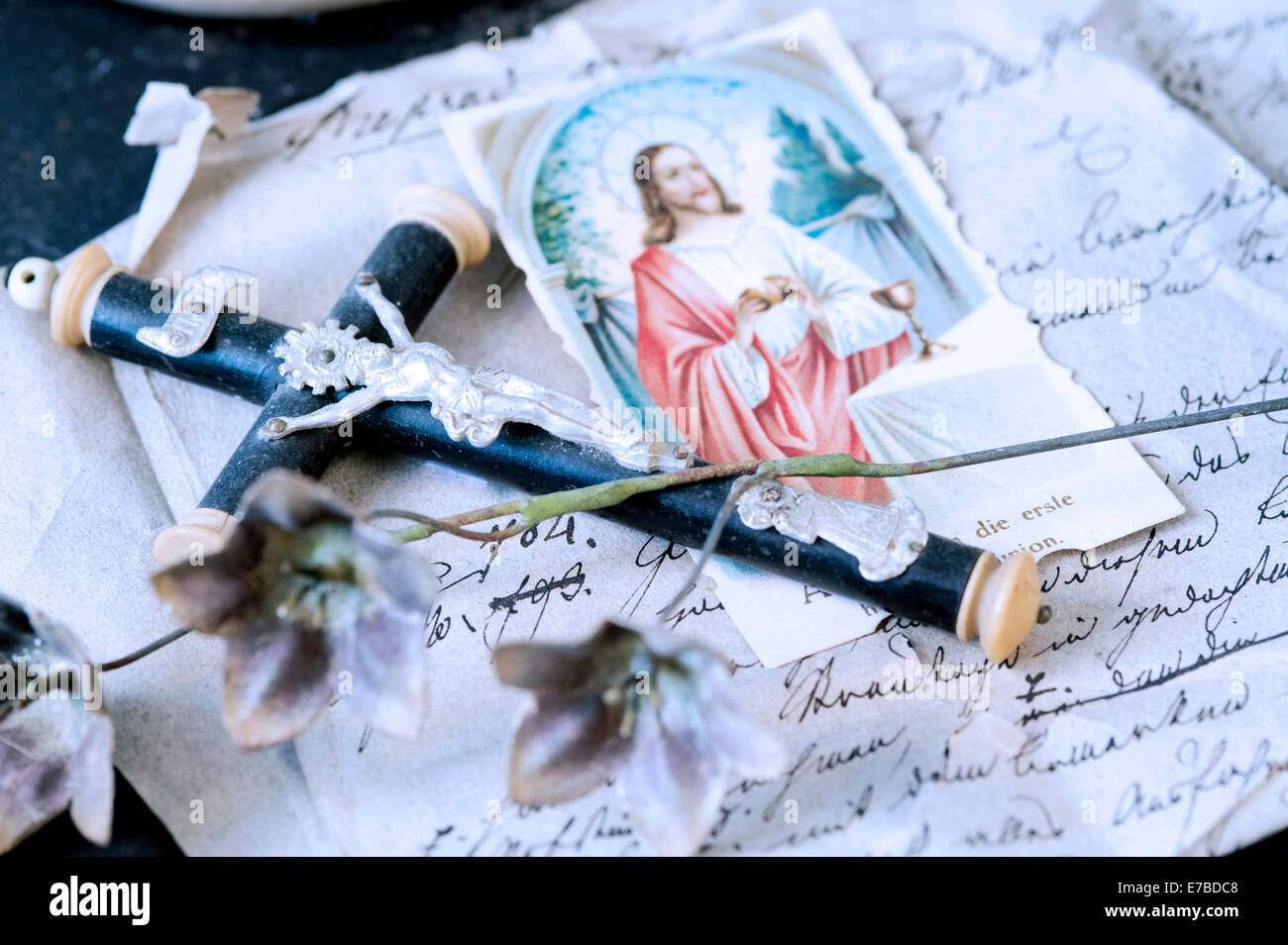 Death cross with devotional image, Jesus Stock Photo - Alamy