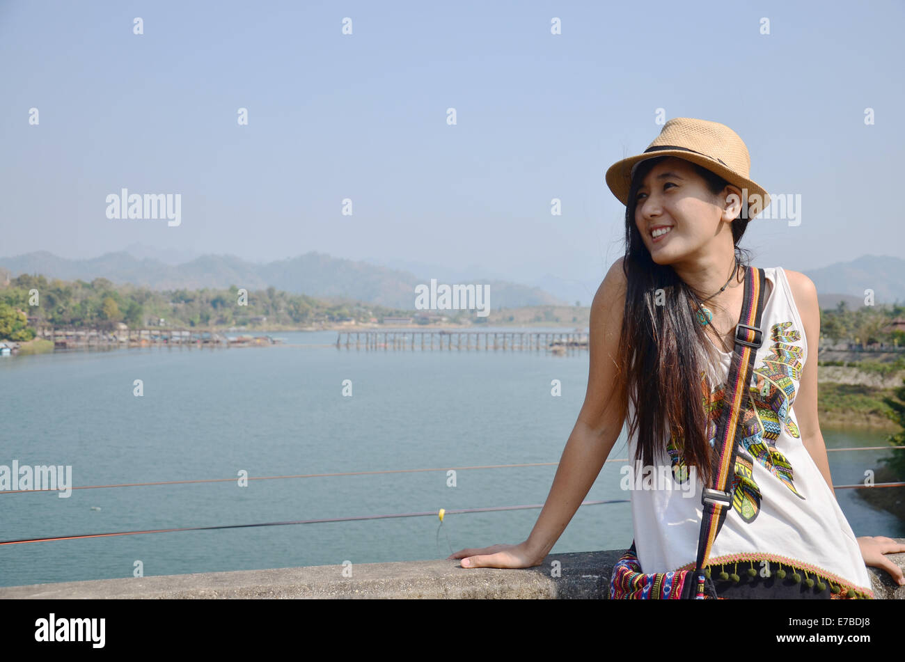 Thai women at Saphan Mon - The 400m wooden bridge itself is well worth ...