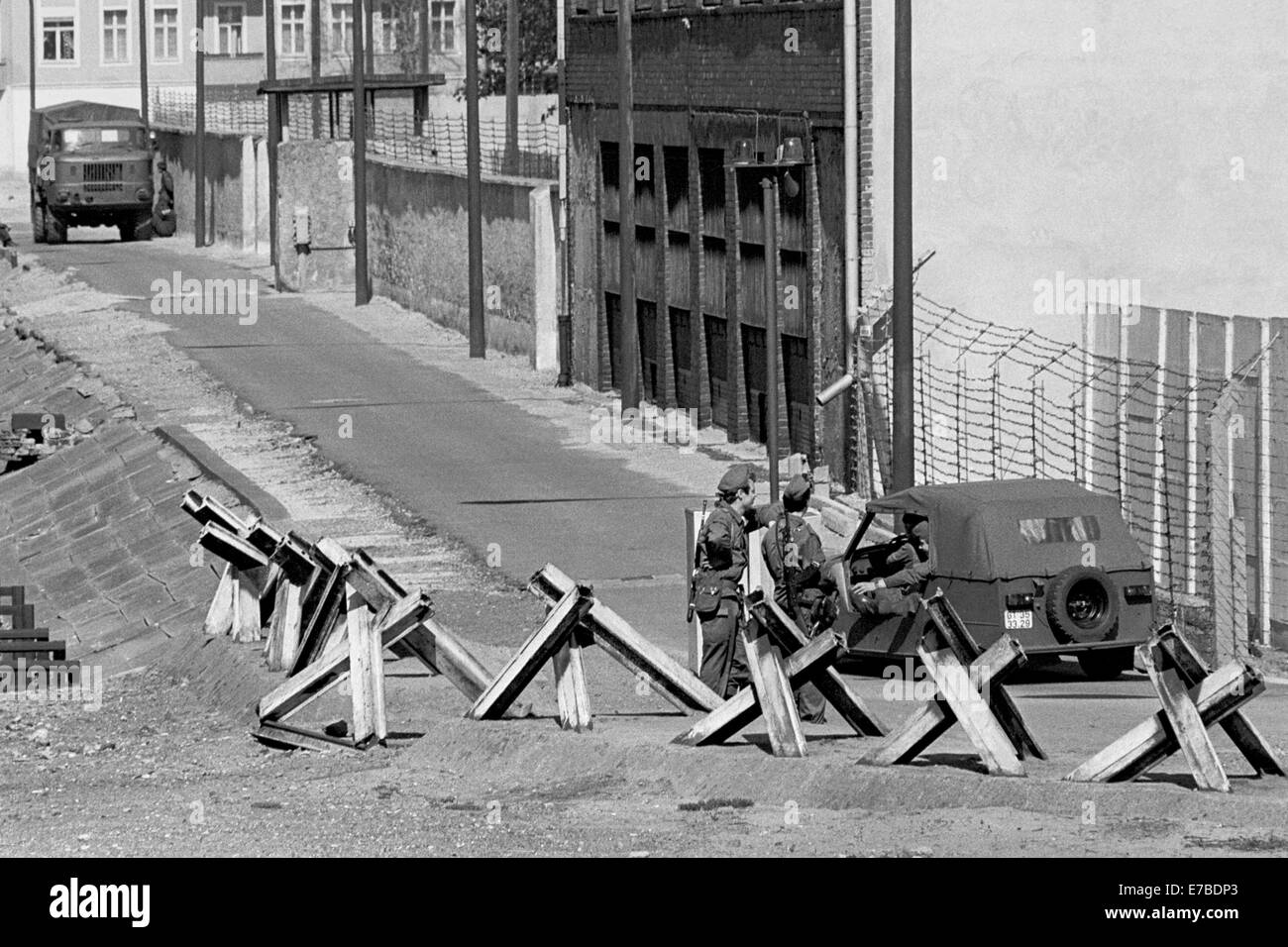 the Berlin Wall, DDR border police ( Volkspolizei Stock Photo - Alamy