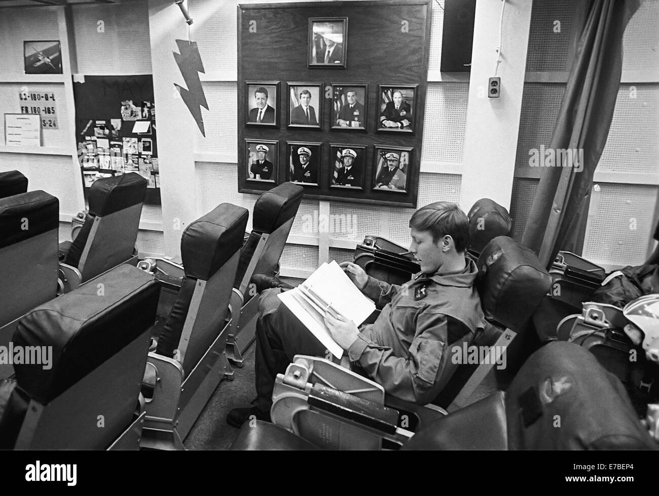 Military briefing room hi-res stock photography and images - Alamy