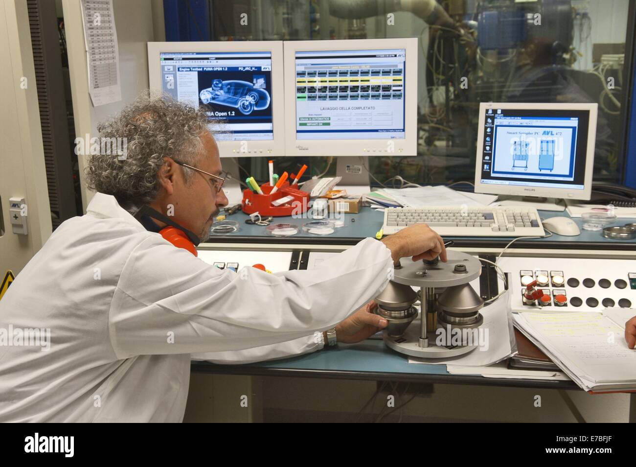 Ispra (Italy), VELA laboratory (Vehicle Emissions Laboratory) for ...