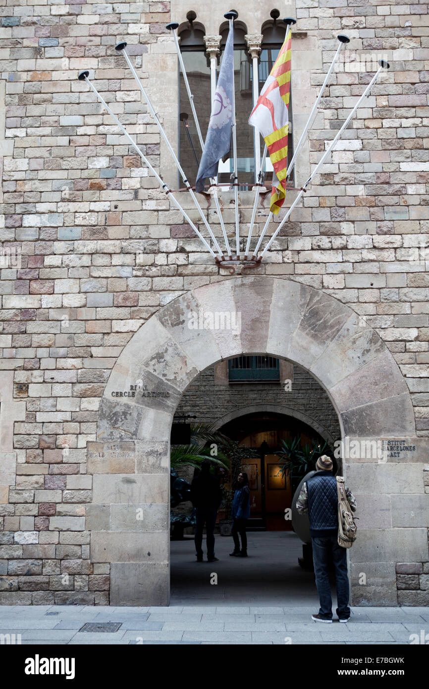 Spanish arcade hi-res stock photography and images - Alamy