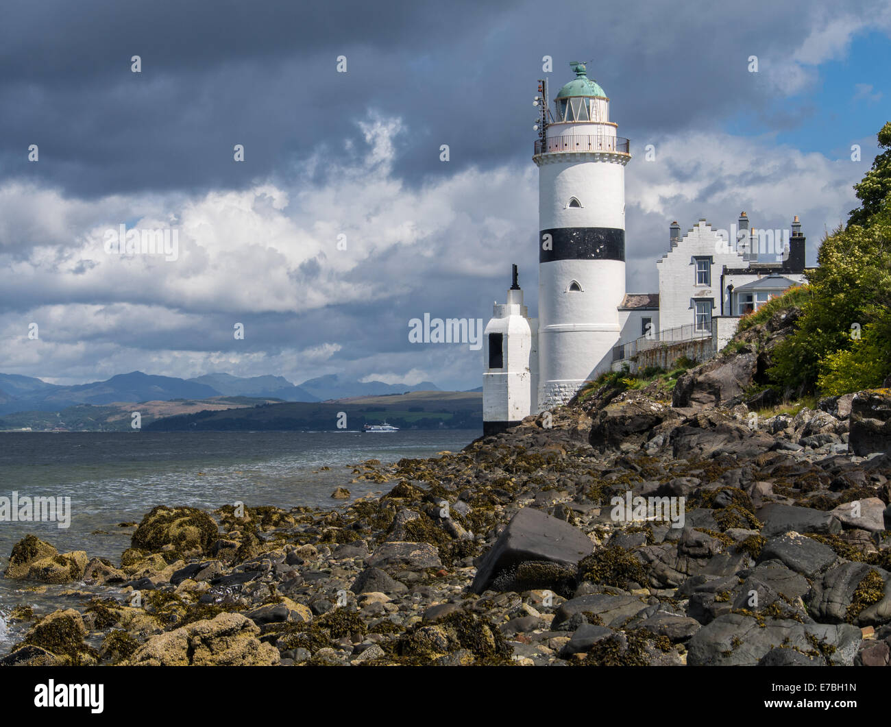 A lighthouse on the Firth of Clyde, Scotland Stock Photo - Alamy