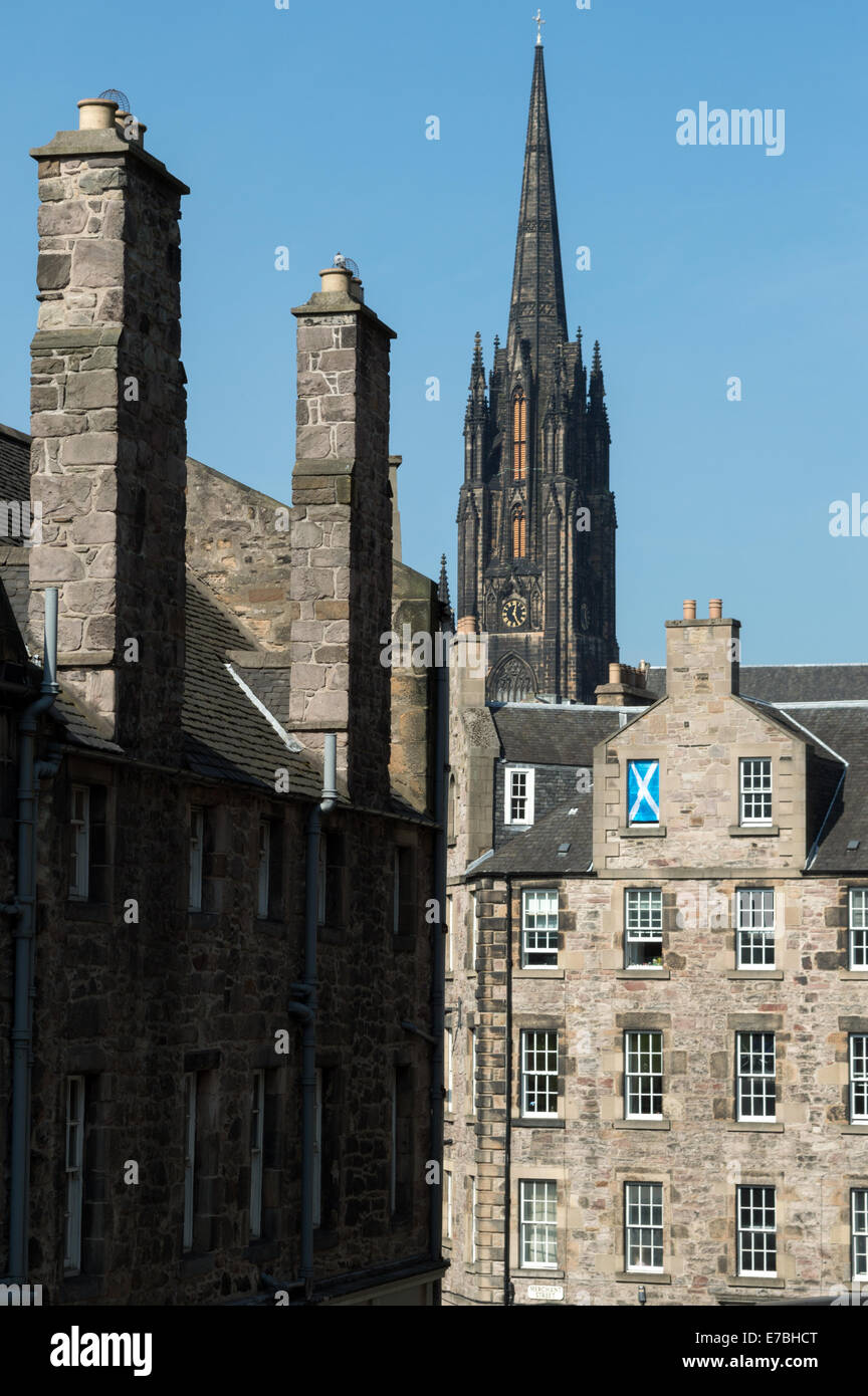 Looking down Candlemaker Row to the corner of Merchant Street and the ...