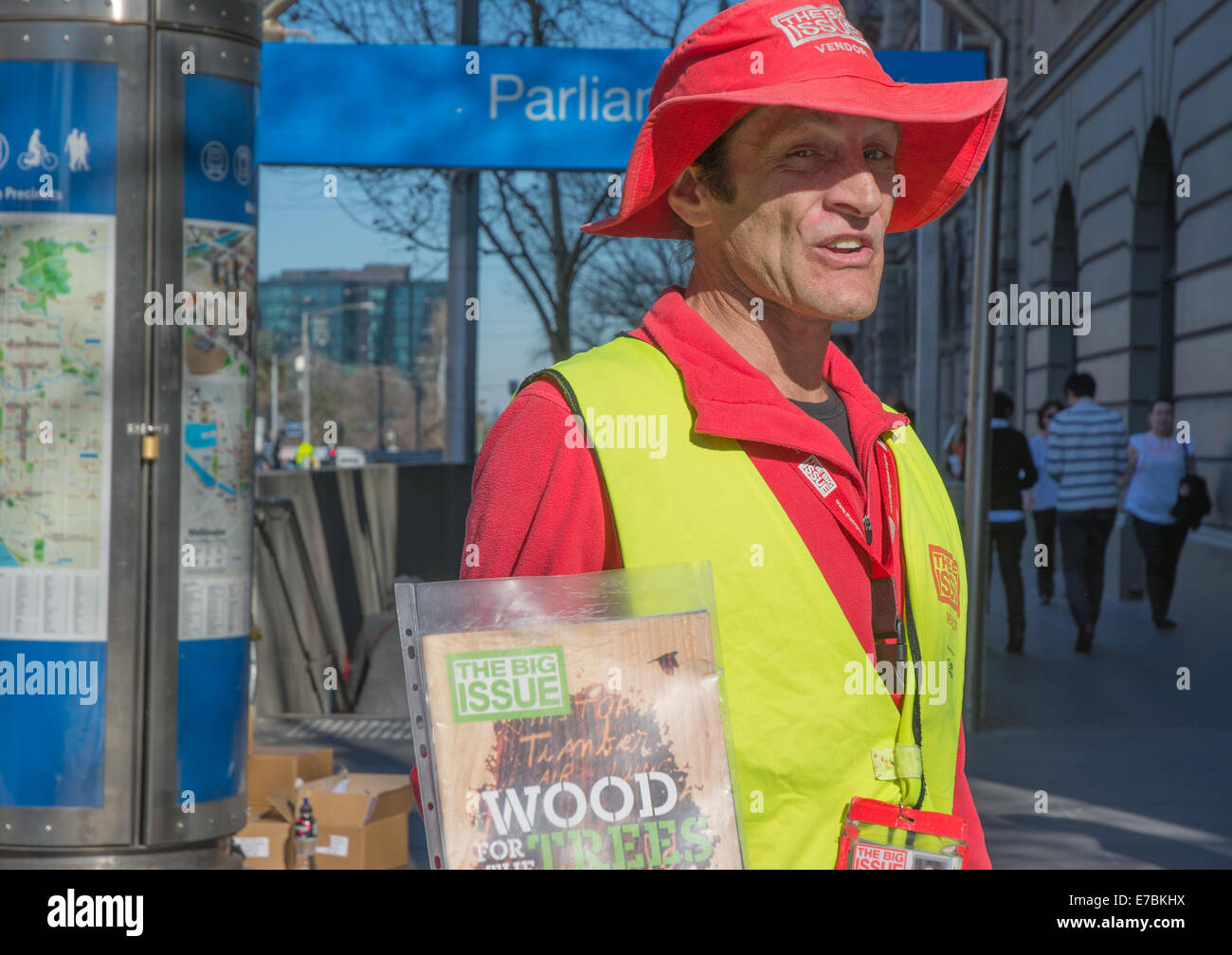 The Big Issue Magazine Vendor Stock Photo - Alamy