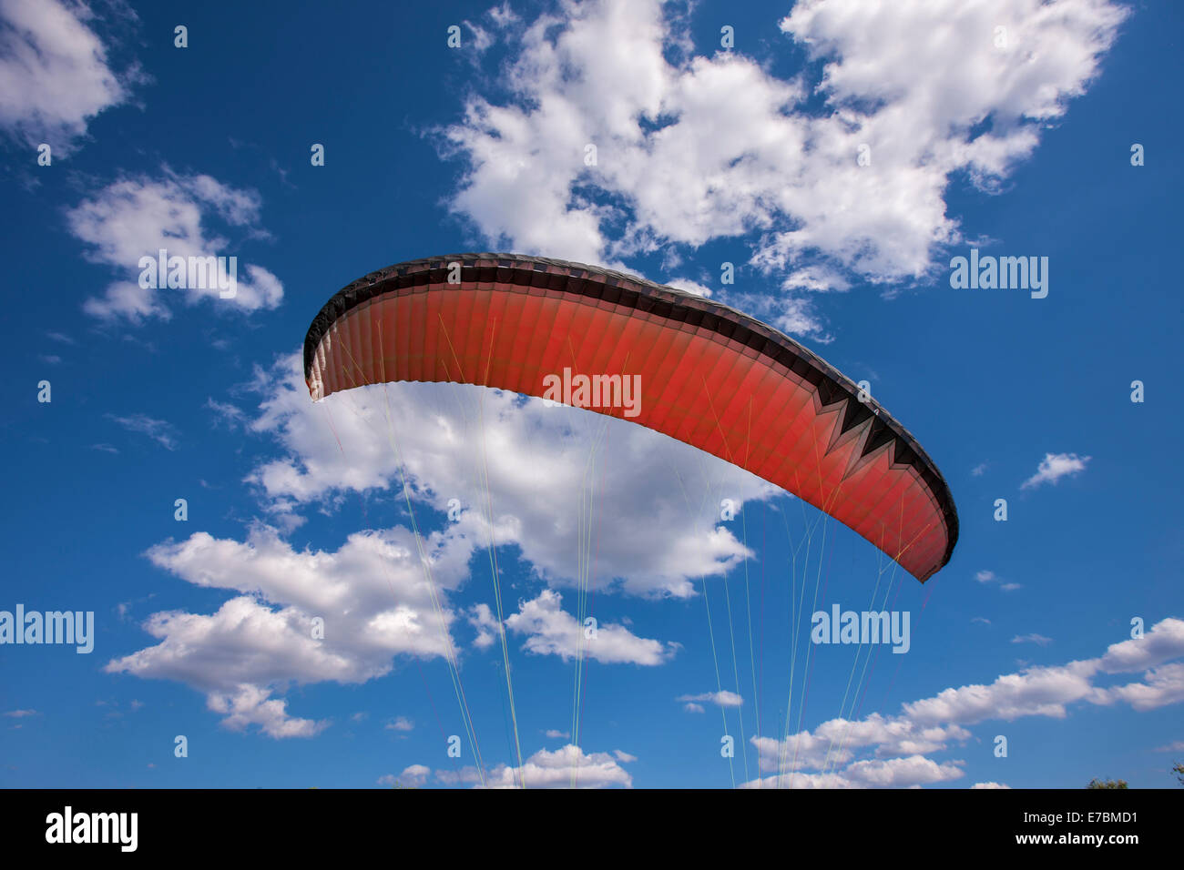 Canopy of a parachute hi-res stock photography and images - Alamy