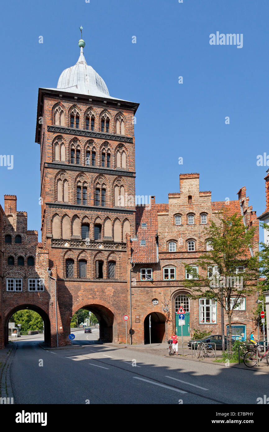 Burgtor gate hi-res stock photography and images - Alamy