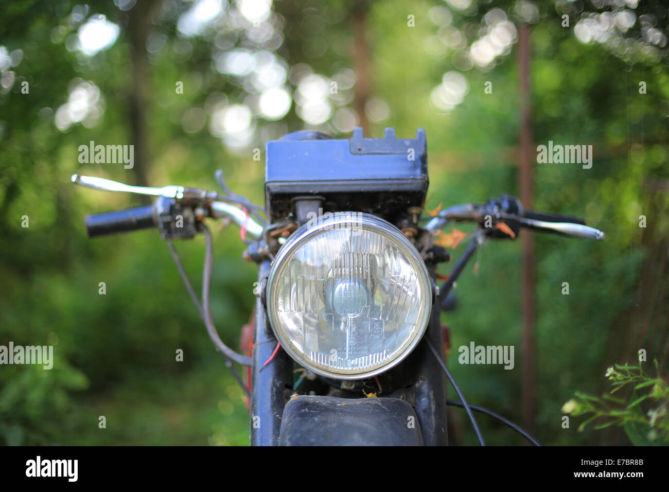 Old motorcycle with rider hi-res stock photography and images - Alamy