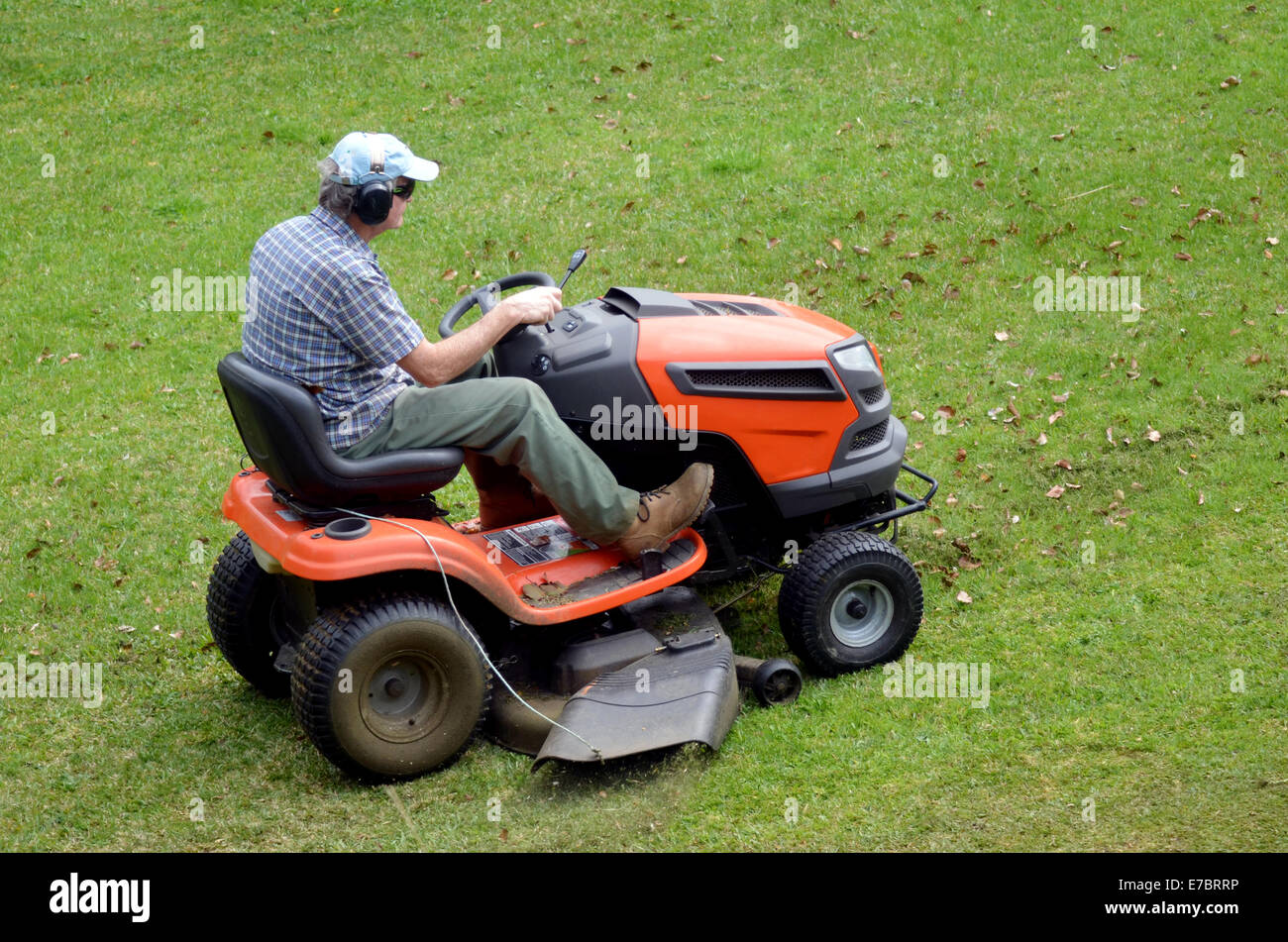 Man Ride On Mower High Resolution Stock Photography and Images - Alamy