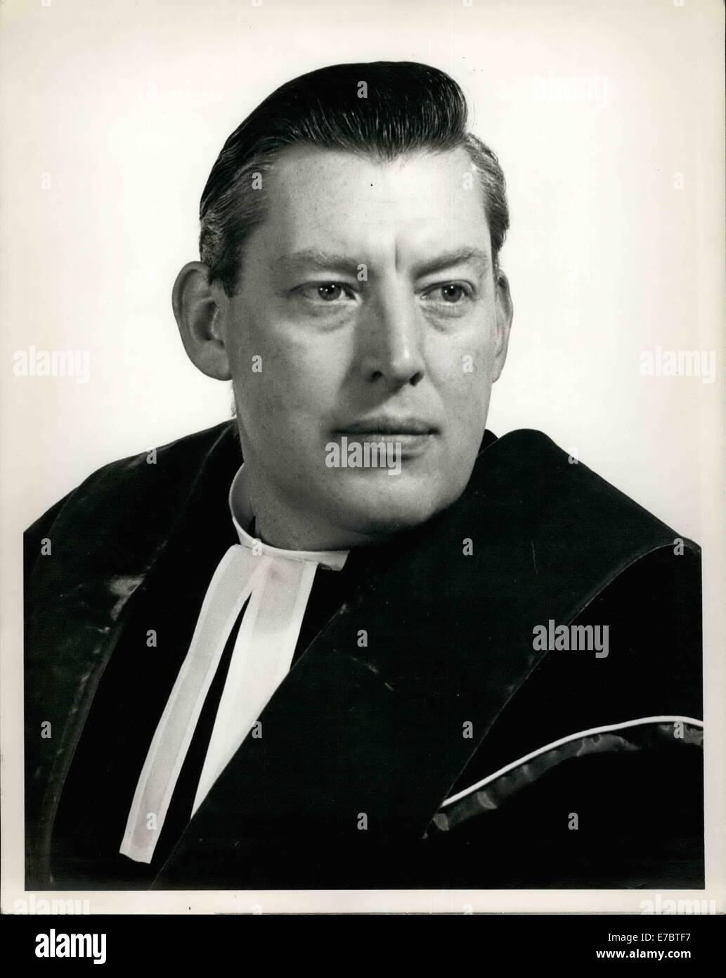 Protestant minister hi-res stock photography and images - Alamy