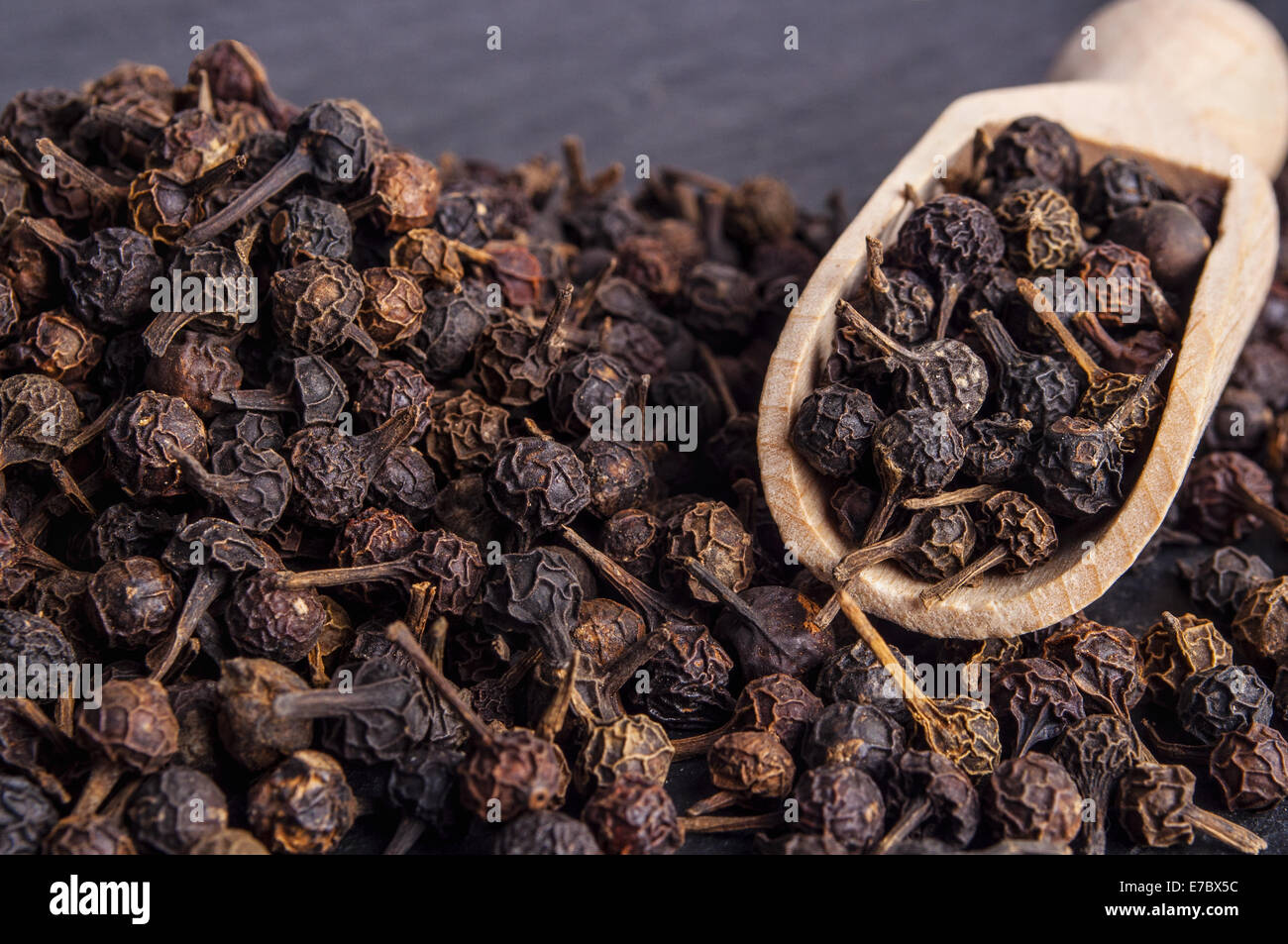 Black Peppercorn (Cubeb) Isolated on white background Stock Photo - Alamy