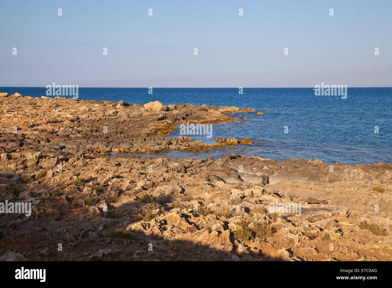 Ocean nature landscape rays travel hi-res stock photography and images ...