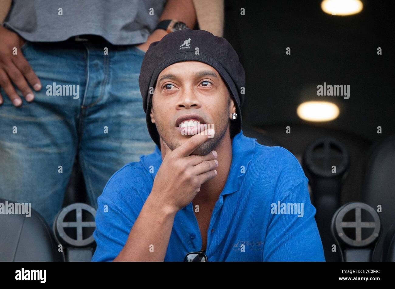 Soccer player ronaldinho hi-res stock photography and images - Alamy
