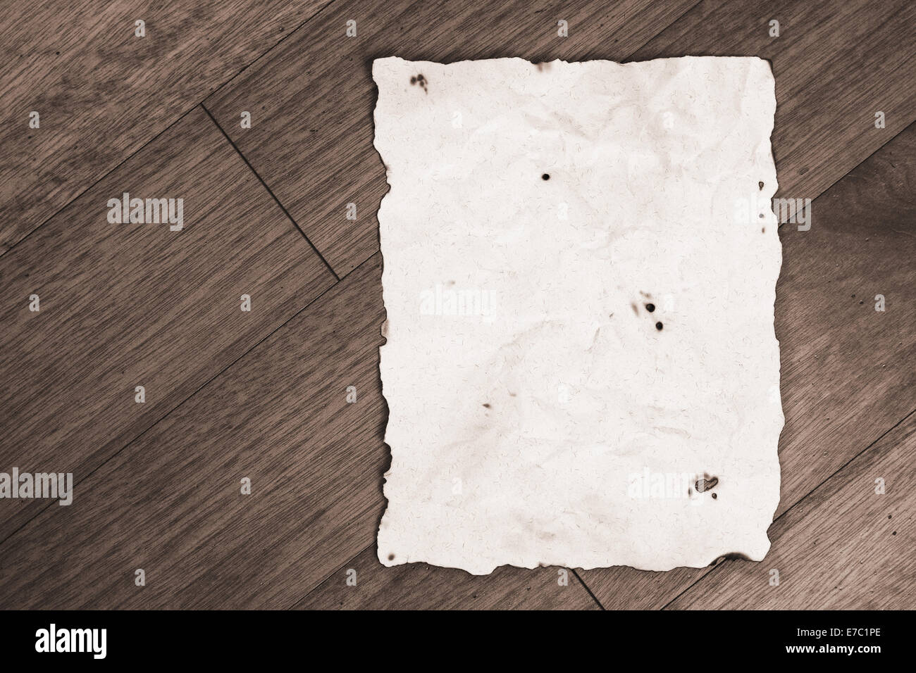 Old crumpled paper burn texture hi-res stock photography and images - Alamy