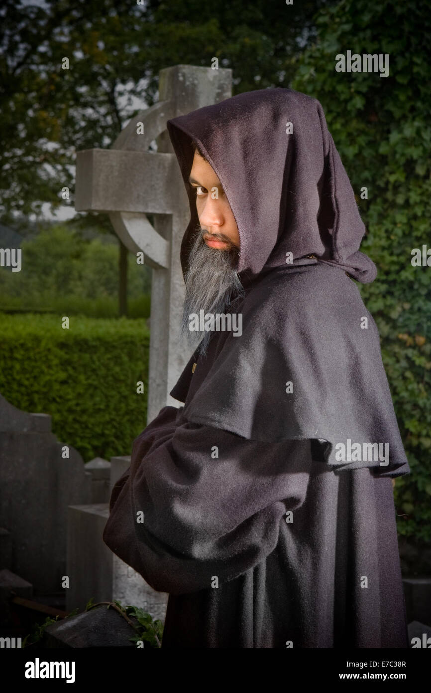 Medieval monk hi-res stock photography and images - Alamy