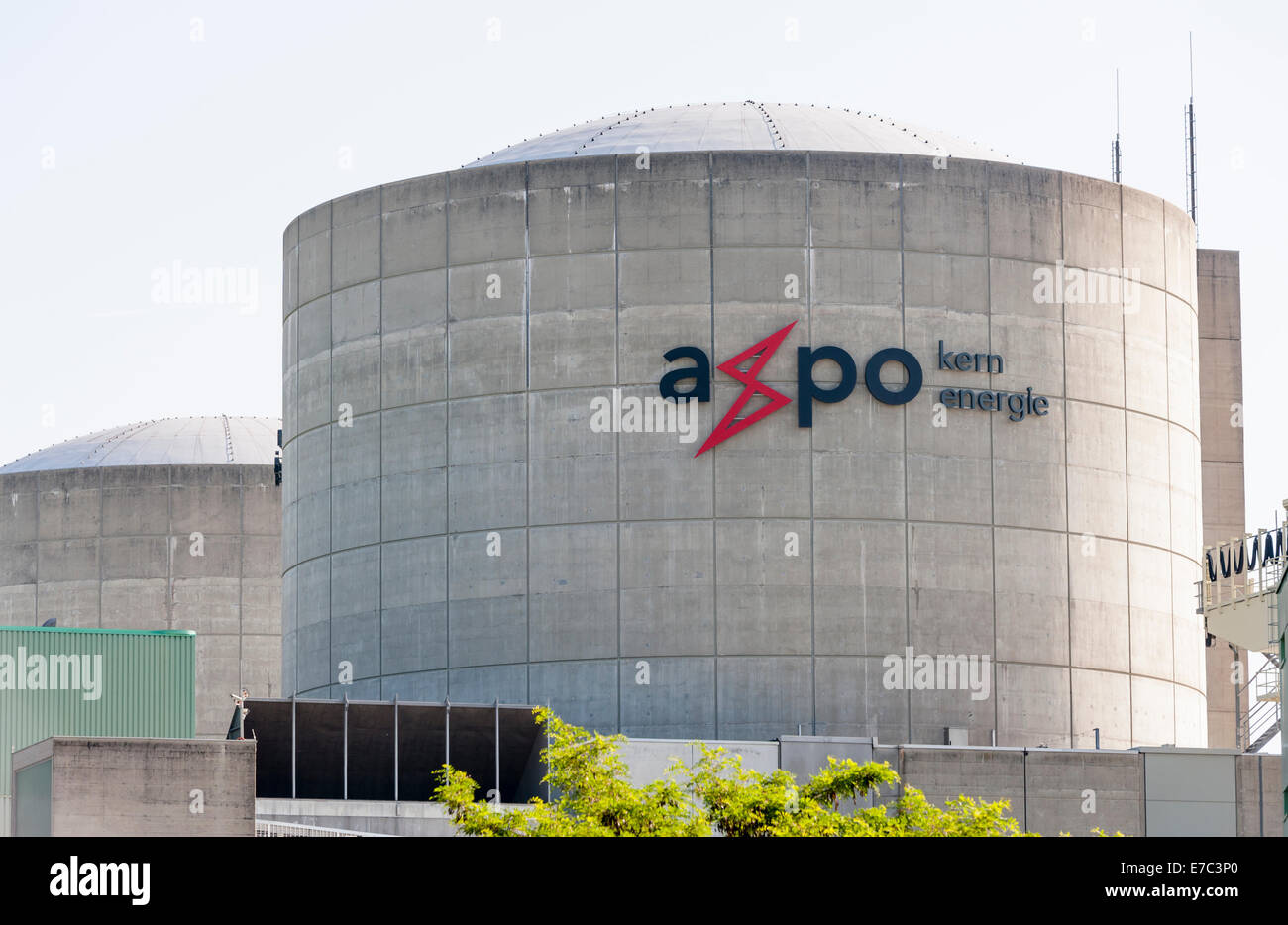 Nuclear reactor building hi-res stock photography and images - Alamy