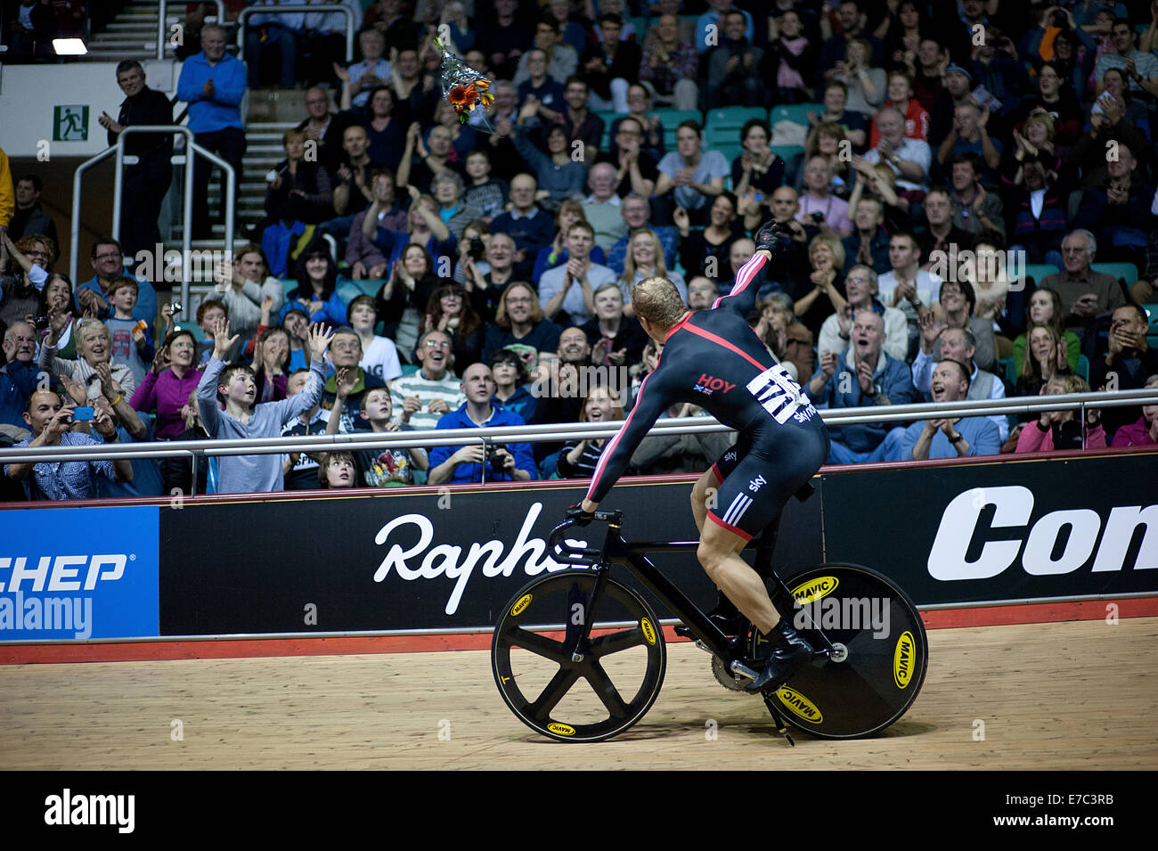 Sir Chris Hoy track racing at Manchester Velodrome Stock Photo - Alamy