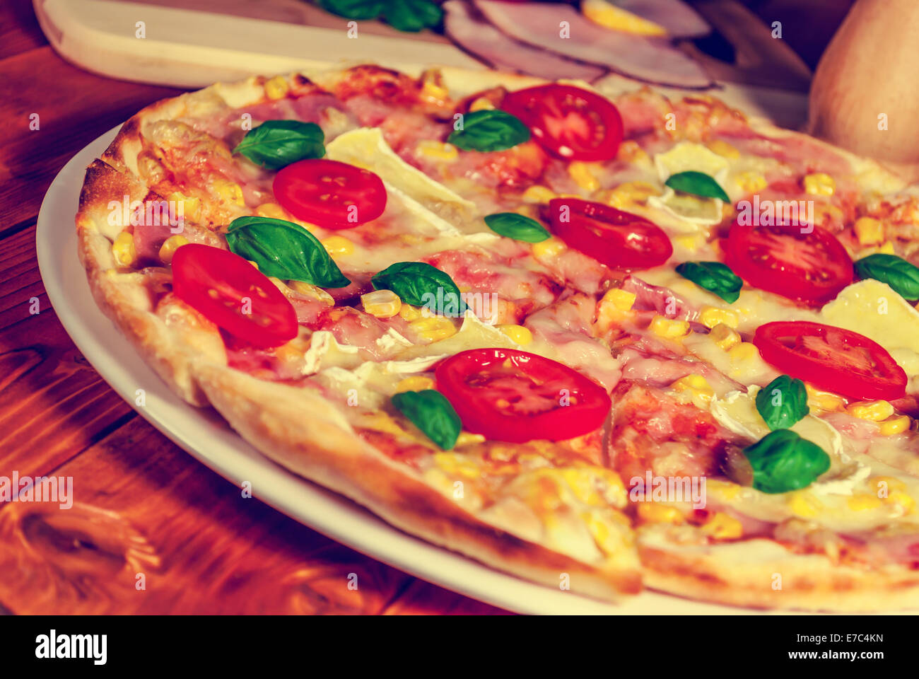 Italian traditional pizza with cheese and tomato Stock Photo - Alamy