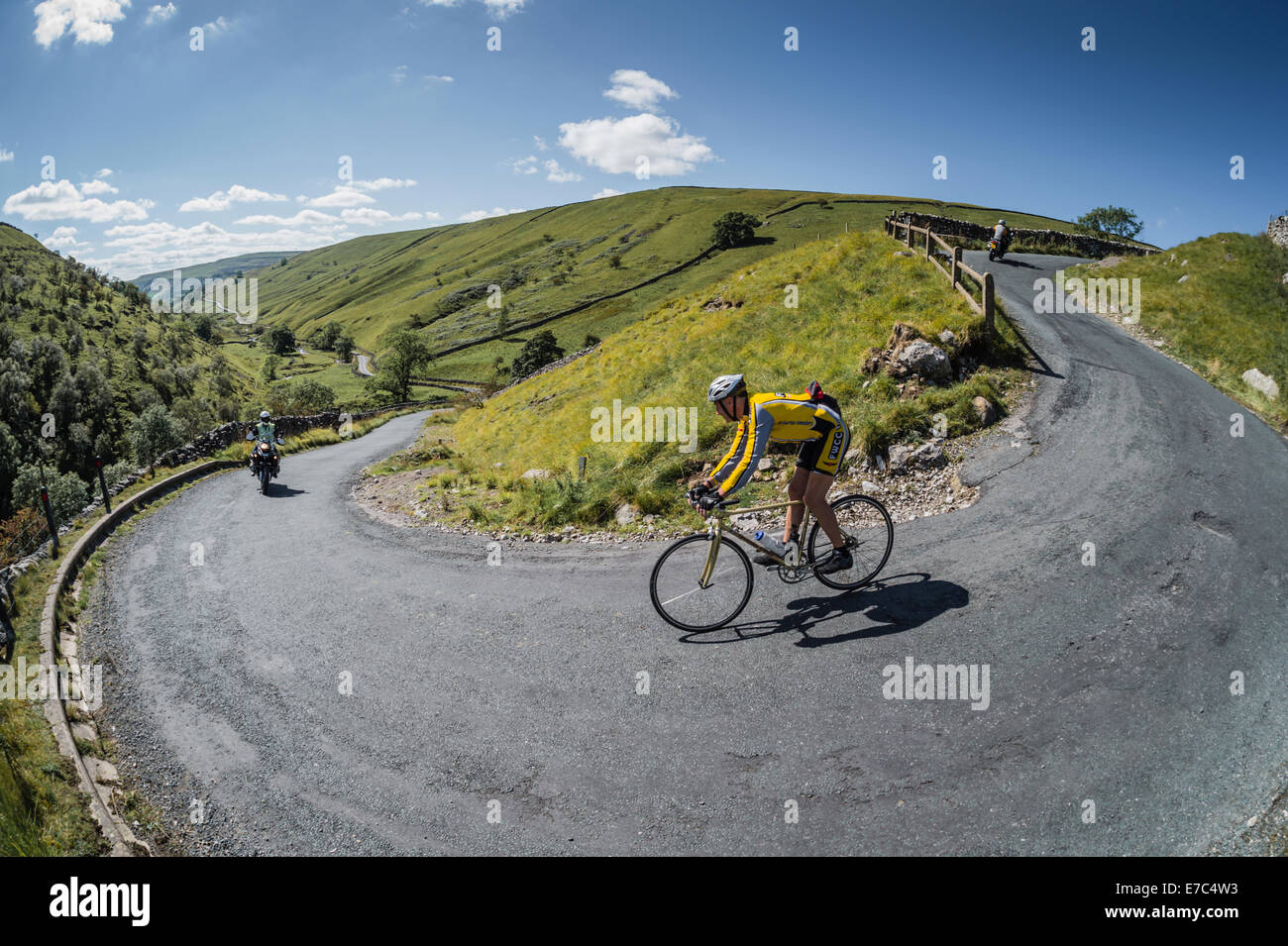 Graeme Obree descending Park Rash in the Yorkshire Dales Stock Photo ...