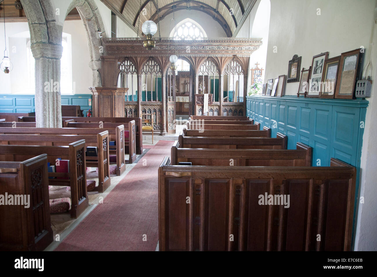 Small country church interior hi-res stock photography and images - Alamy