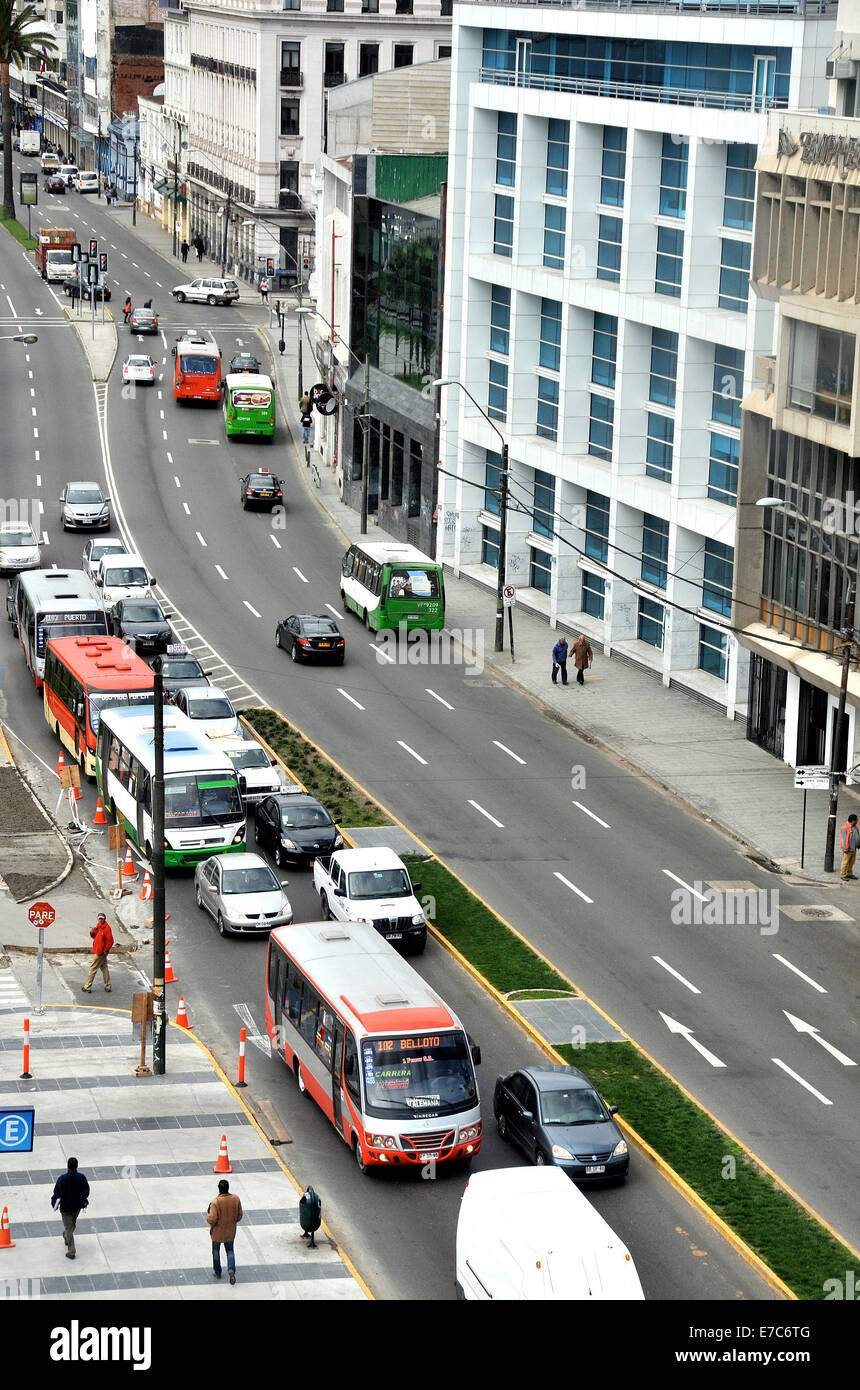 street scene Valparaiso Chile Stock Photo - Alamy