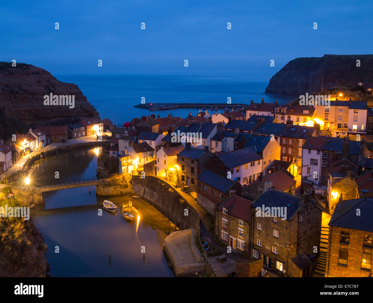 View Over Staithes Stock Photos & View Over Staithes Stock Images - Alamy